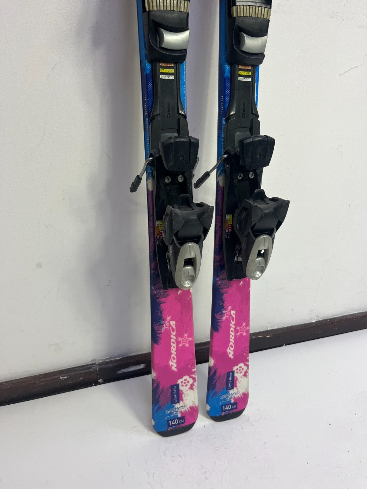 Nordica Little Belle 140 cm Ski + Elan ESP 7.5 Bindings Winter Adventu ...